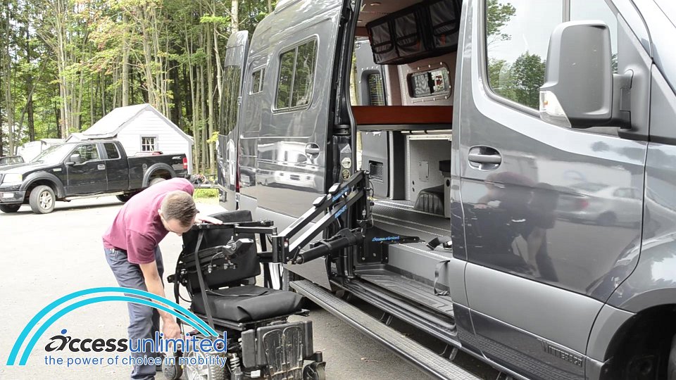 ML_REAR_DOOR_RV_MOUNT_MERCEDES_SPRINTER_MANUAL_ROTATION_WHEELCHAIR_LIFT