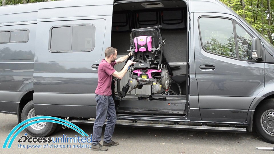 ML_REAR_DOOR_RV_MOUNT_MERCEDES_SPRINTER_MANUAL_ROTATION_WHEELCHAIR_LIFT