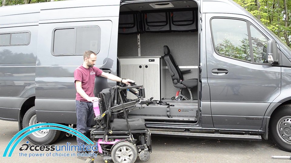ML_REAR_DOOR_RV_MOUNT_MERCEDES_SPRINTER_MANUAL_ROTATION_WHEELCHAIR_LIFT
