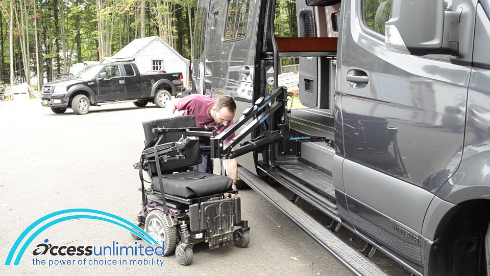 ML_REAR_DOOR_RV_MOUNT_MERCEDES_SPRINTER_MANUAL_ROTATION_WHEELCHAIR_LIFT