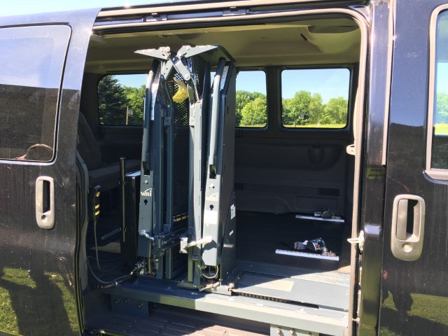VMI_Ricon_Slide-Away_Chevy_Express_Van